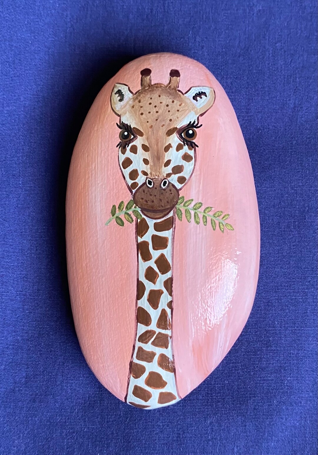 Giraffe Painted Rock, Animal Painted Stone, Giraffes Paperweights, Home ...