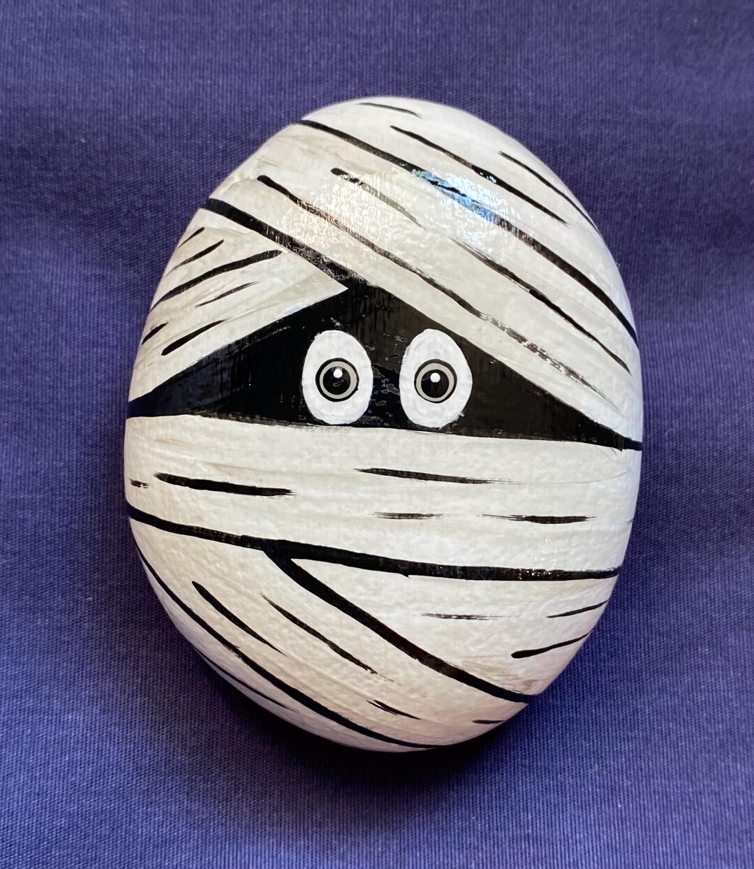 Halloween Painted Rock, Mummy Painted Stone, Holidays, Garden, Porch ...