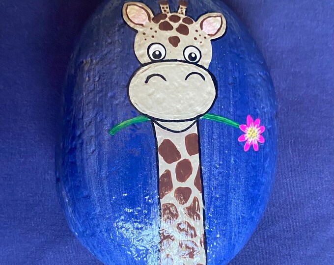 Giraffe Painted Rock, Animal Painted Stone, Giraffes Home Decor and ...