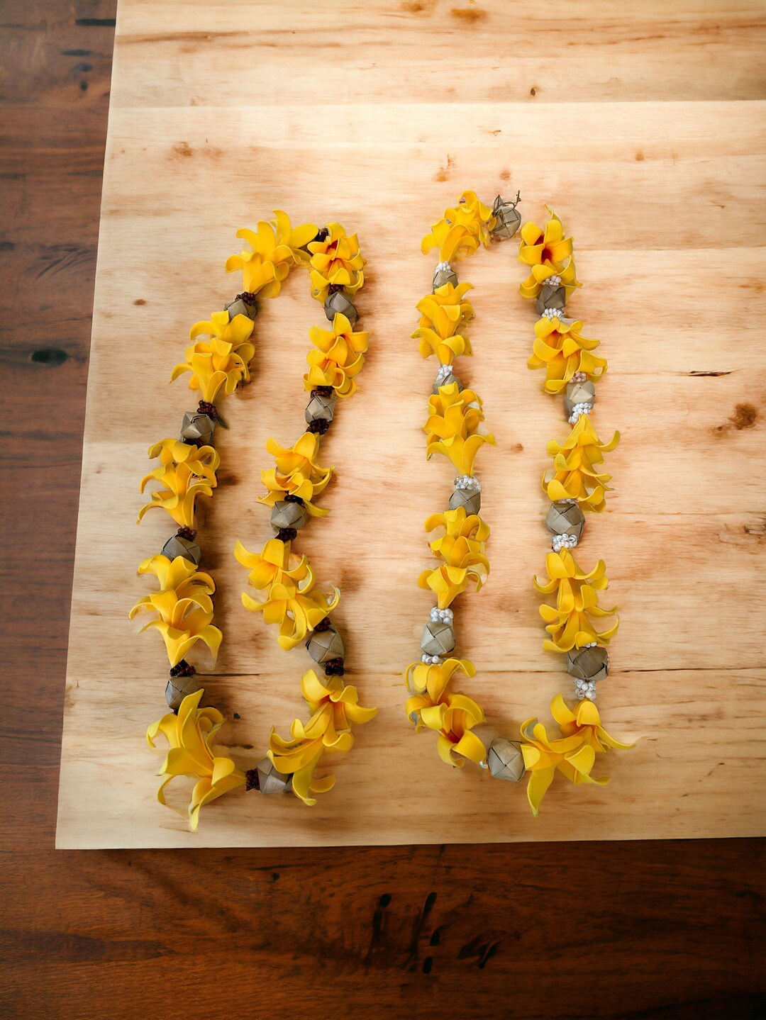 Artificial Puakenikeni Lauhala Balls Lei - Etsy