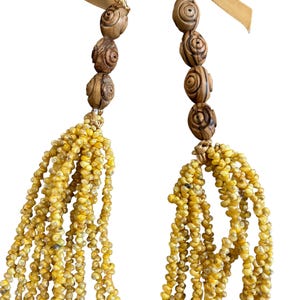 Yellow Mongo Shells Necklace - Etsy