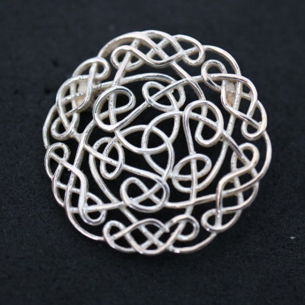 Celtic Knot Brooch - Etsy