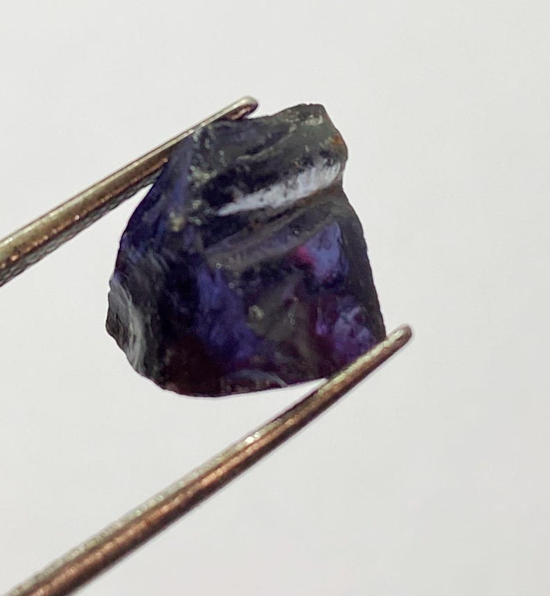 Natural Alexandrite Rough Gemstone: Color Changing Brazil Stone Y66-4 ...