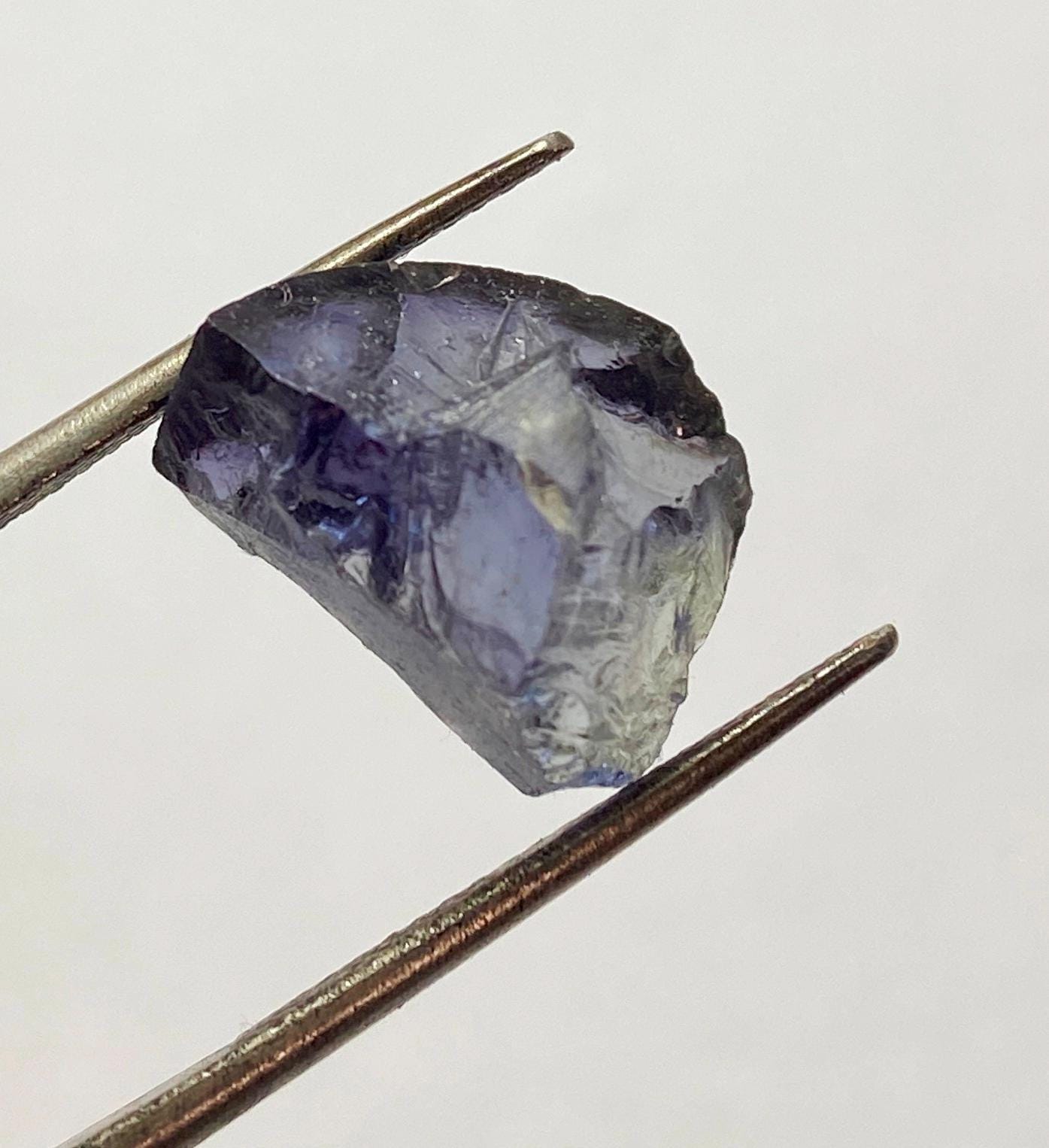 Natural Alexandrite Rough Gemstone: Color Changing Brazil Stone Y66-4 ...