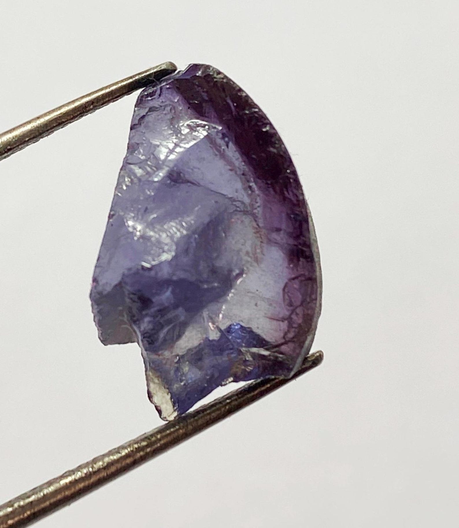 Natural Alexandrite Rough Gemstone: Color Changing Brazil Stone Y66-4 ...
