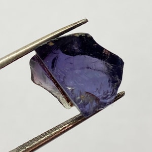 Natural Alexandrite Rough Gemstone: Color Changing Brazil Stone Y66-4 ...
