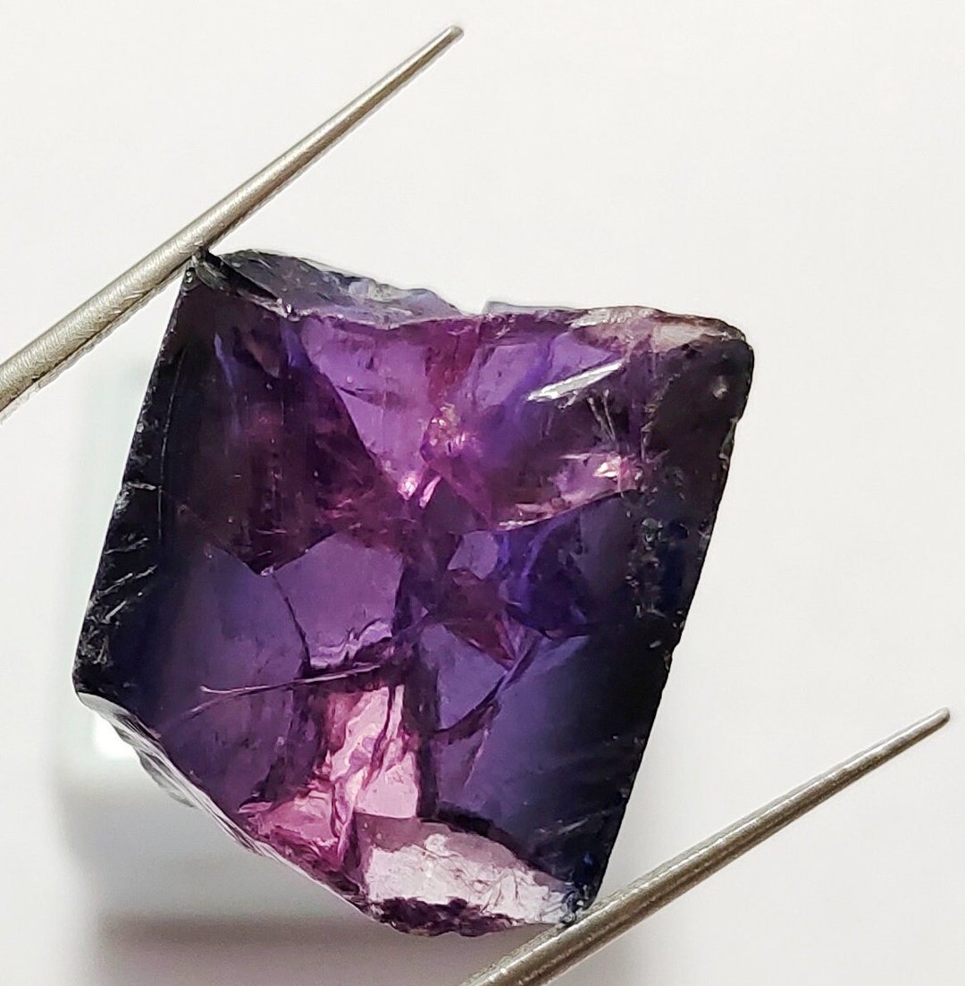 Natural Alexandrite Rough Gemstone: Color Changing Brazil Stone Y66-4 ...