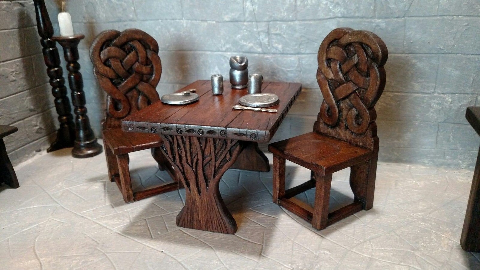 Hand Carved Druids' Tree & Celtic Knot Table Dollhouse Miniature 1:12 ...