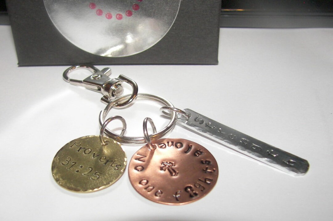 Personalized No One Fights Alone Keychain, Cancer Awareness Keychain ...