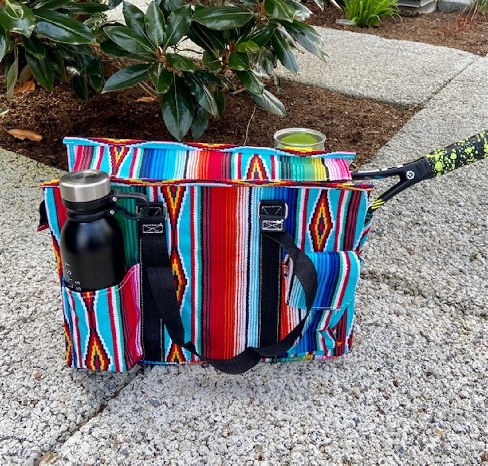 Unique Designer Handbags Salesman | semashow.com