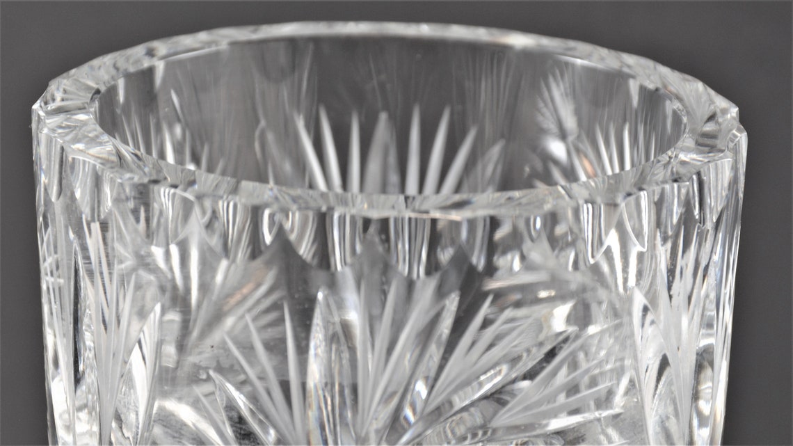 Crystal Pinwheel Design 8 Point Star Vase - Etsy Canada