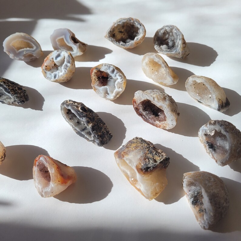 Mini Agate Geode Pairs / Geode Halves / Geode Crystals / Geode | Etsy