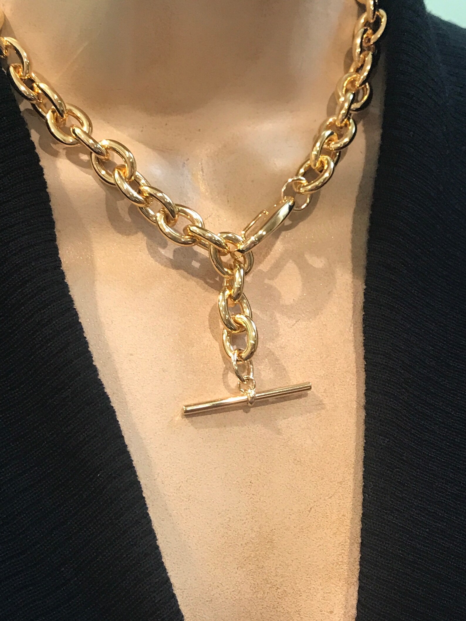 Chunky Gold Toggle Necklace - Etsy