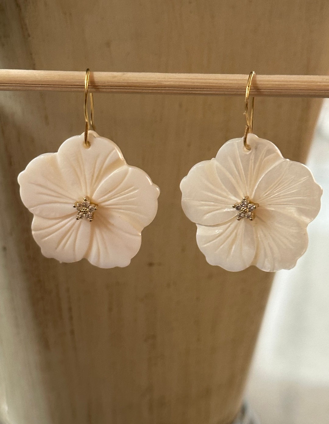 Cool Mother Of Pearl Flower Earrings Photos