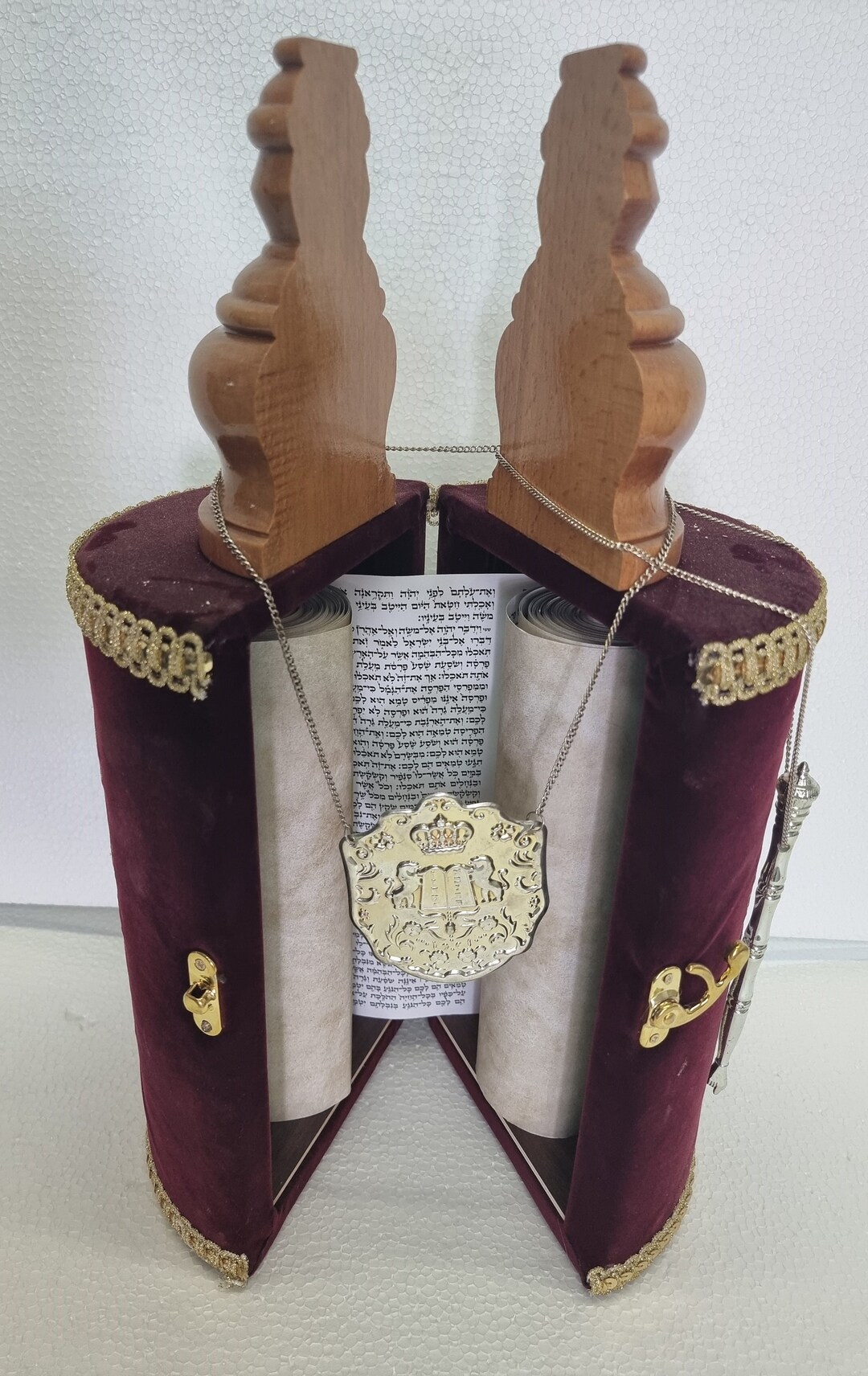 Elegant Rolled Tora Book, Velvet Covered and Embroided Incloud Tora ...