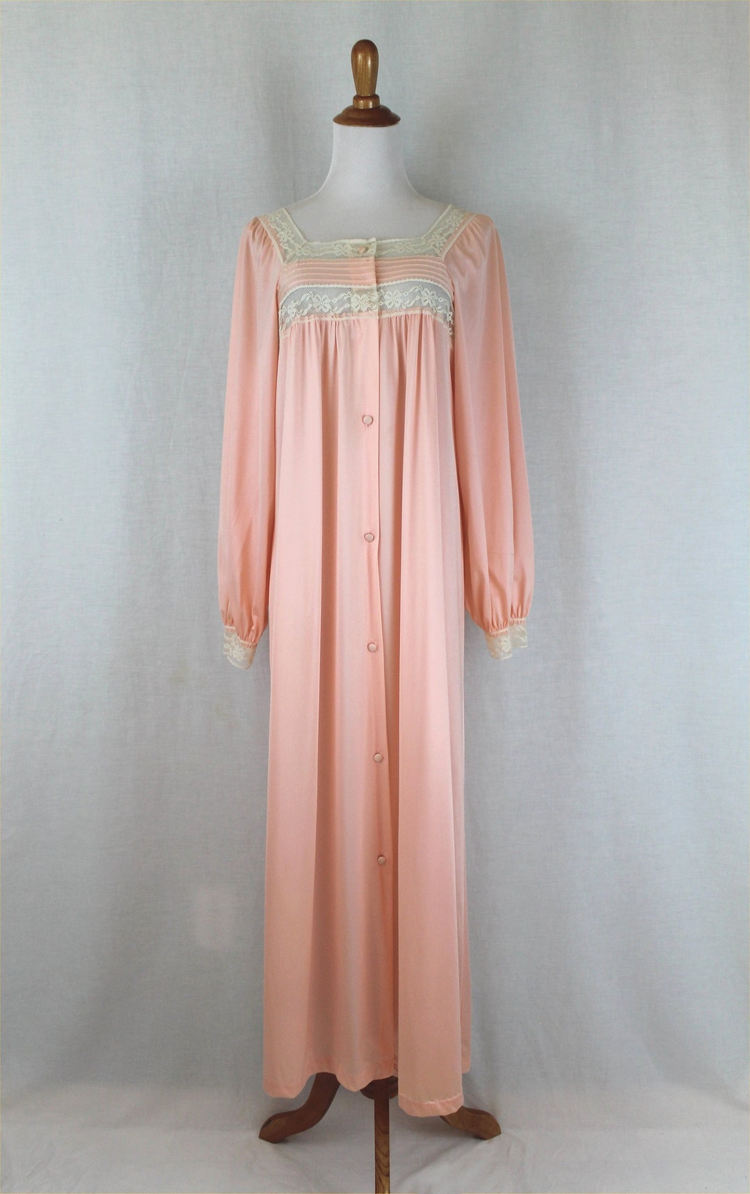 Vintage Gossard Artemis Button Front Peach Georgian Inspired Peignoir ...