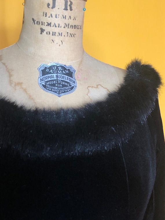 1990s-Y2K ALEX EVENINGS Faux Fur Shag Black Trim Long… - Gem