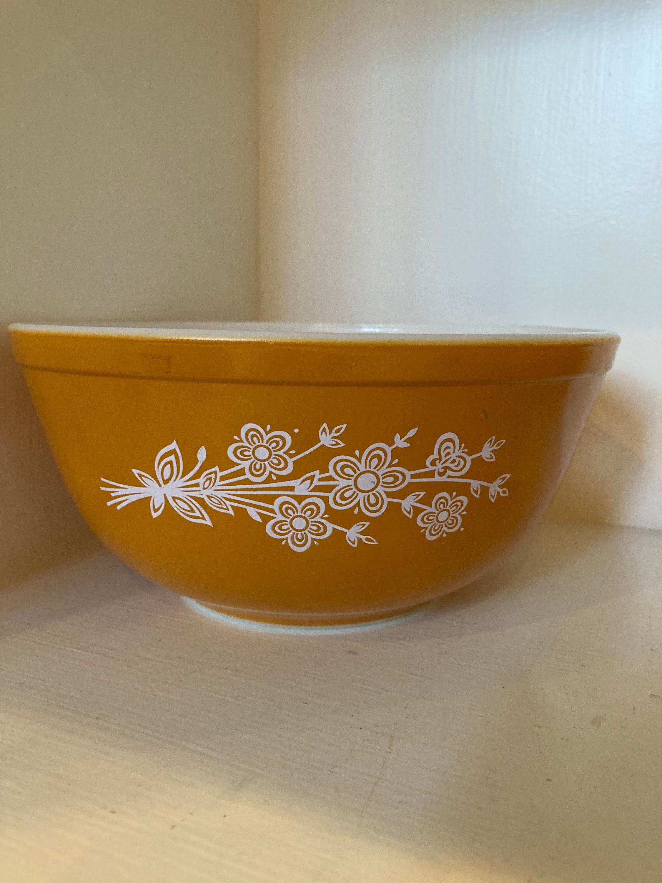 Vintage Pyrex butterfly gold nesting bowls set 3 1970 | Etsy