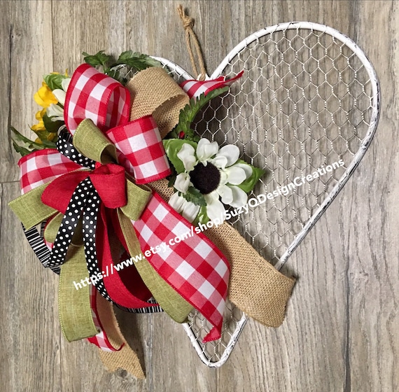 Farmhouse Heart Chicken Wire Wreath Heart Wreath Mother | Etsy