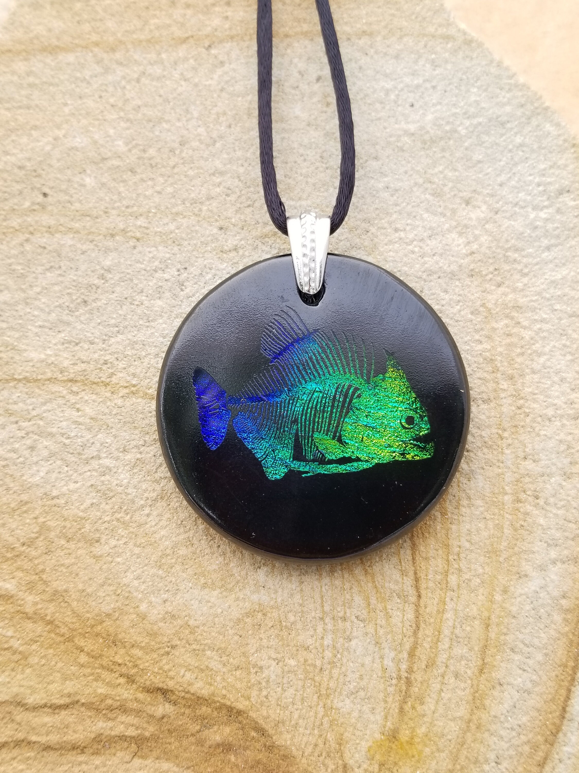 Dichroic Illusion Fish Bones Design Blue and Green Circle - Etsy