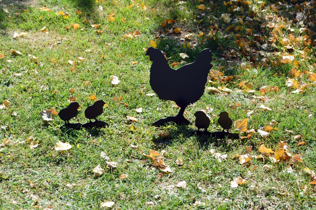 Chicken Metal Yard Art, Chicken Garden Decor, Chicken Yard Sign ...