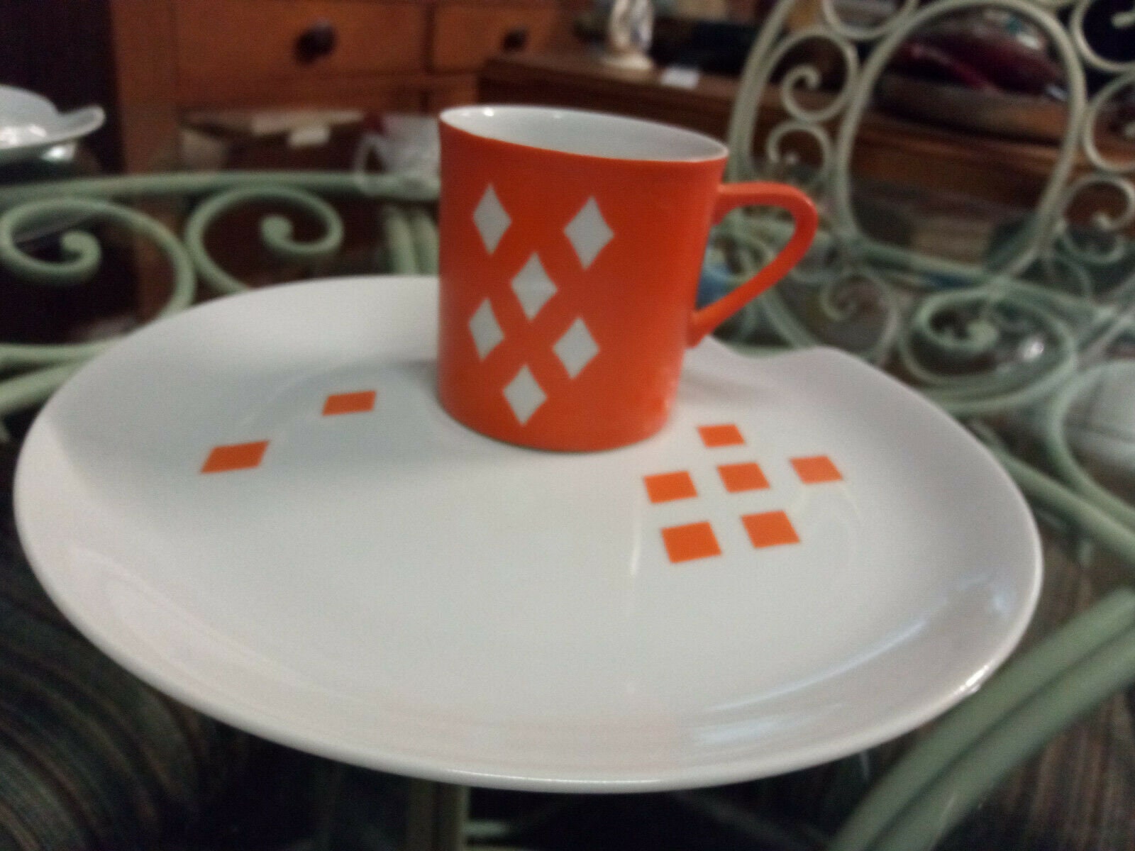 Jonas Roberts 50s Orange/ White Snack Plates With Cups. Made in Japan ...