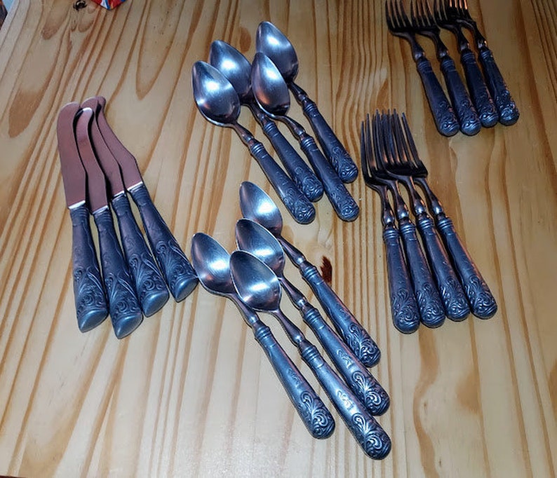 Wilton Armetale's Flamingo Pattern Flatware is Available as a 16-piece ...