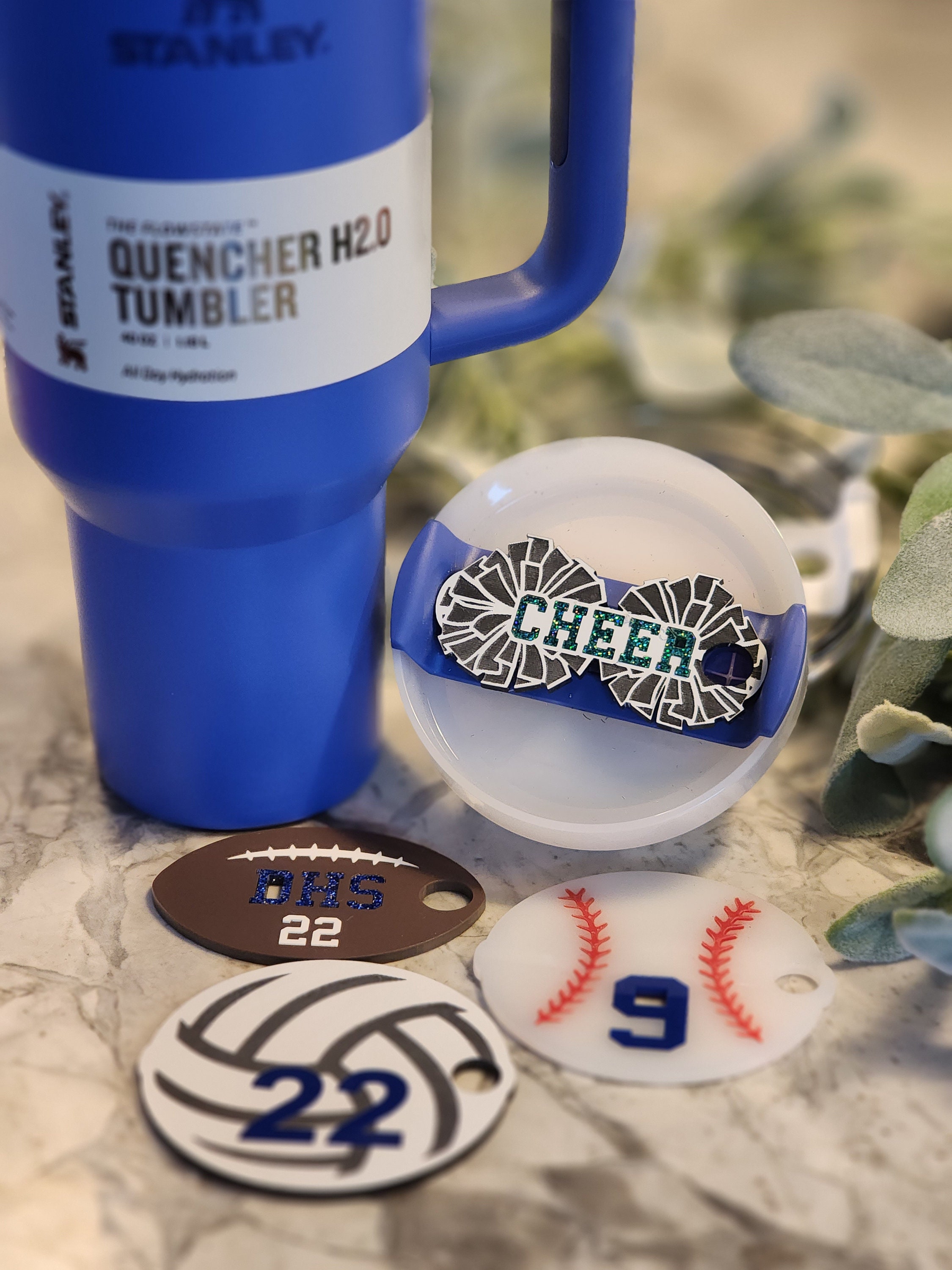 Cheer 40 oz Dupe B Tumbler Topper SVG corte ARCHIVO. diseñador - Etsy ...