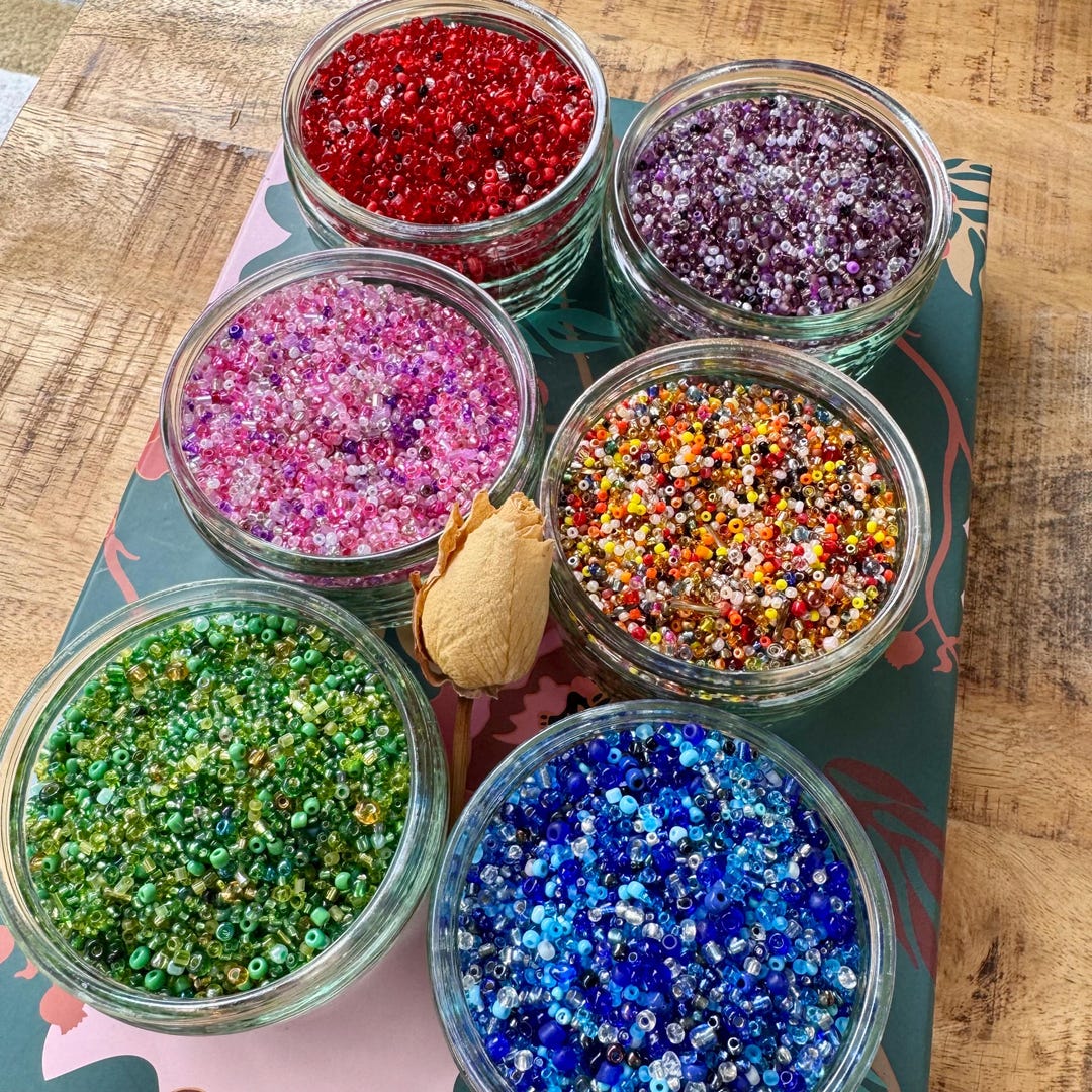20g Mixed Seed Beads, Five New Colours, Various Colours and Sizes ...
