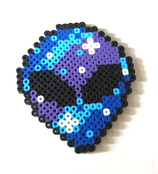 Perler Beads 3 Alien Heads Keychain or Magnets - Etsy