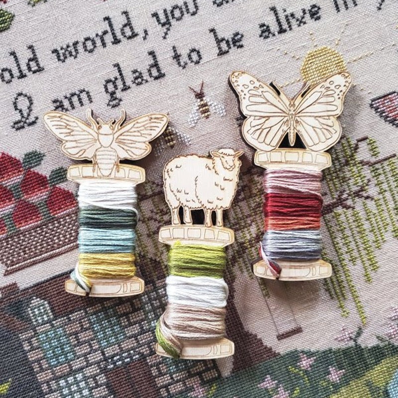 Thread Animals - Etsy