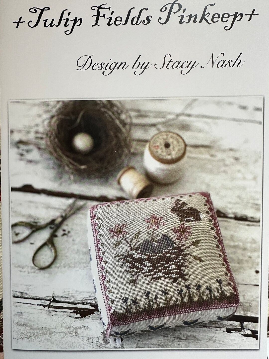 Stacy Nash Designs - Tulip Fields Pinkeep - Needlework Market - Etsy