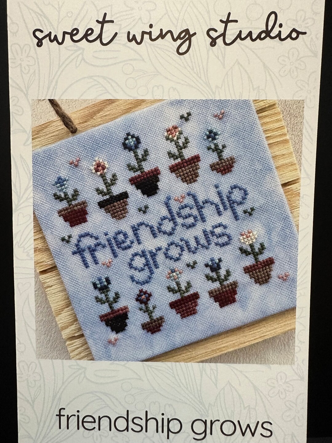 Sweet Wing Studio - Friendship Grows - Stitch-con 2023 Design - Etsy