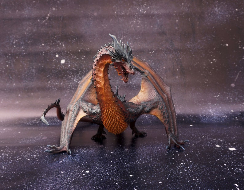 Handmade Smaug Dragon Sculpture: Custom Fan Art Figurine - Etsy