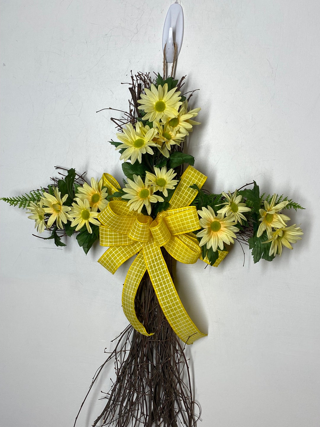 Spring Yellow Daisy Cemetery Cross , Easter Grave Cross , Cemetery ...