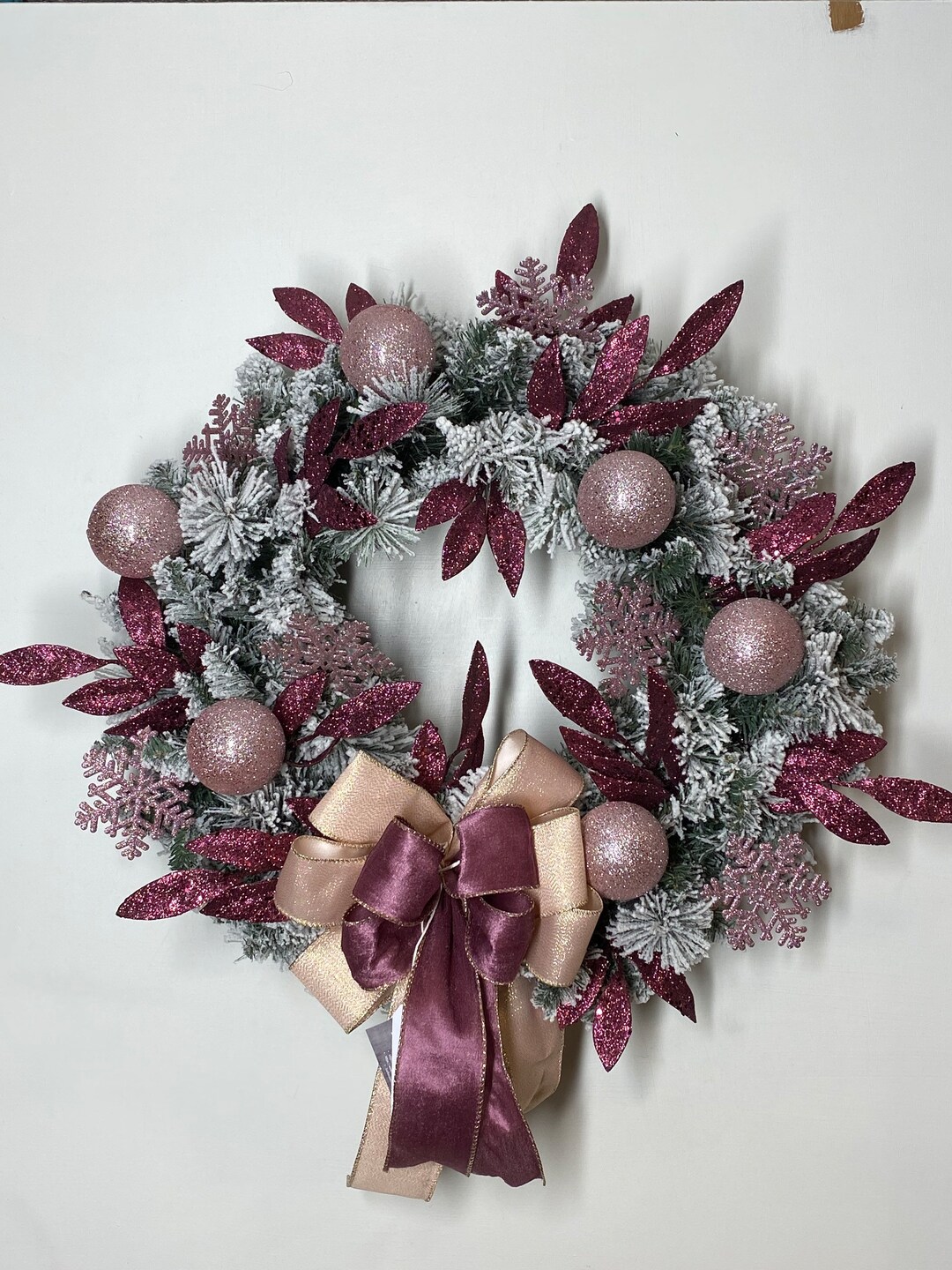 Christmas Wreath, Pink and Mauve Wreath , Snowy Wreath , Flocked Wreath ...