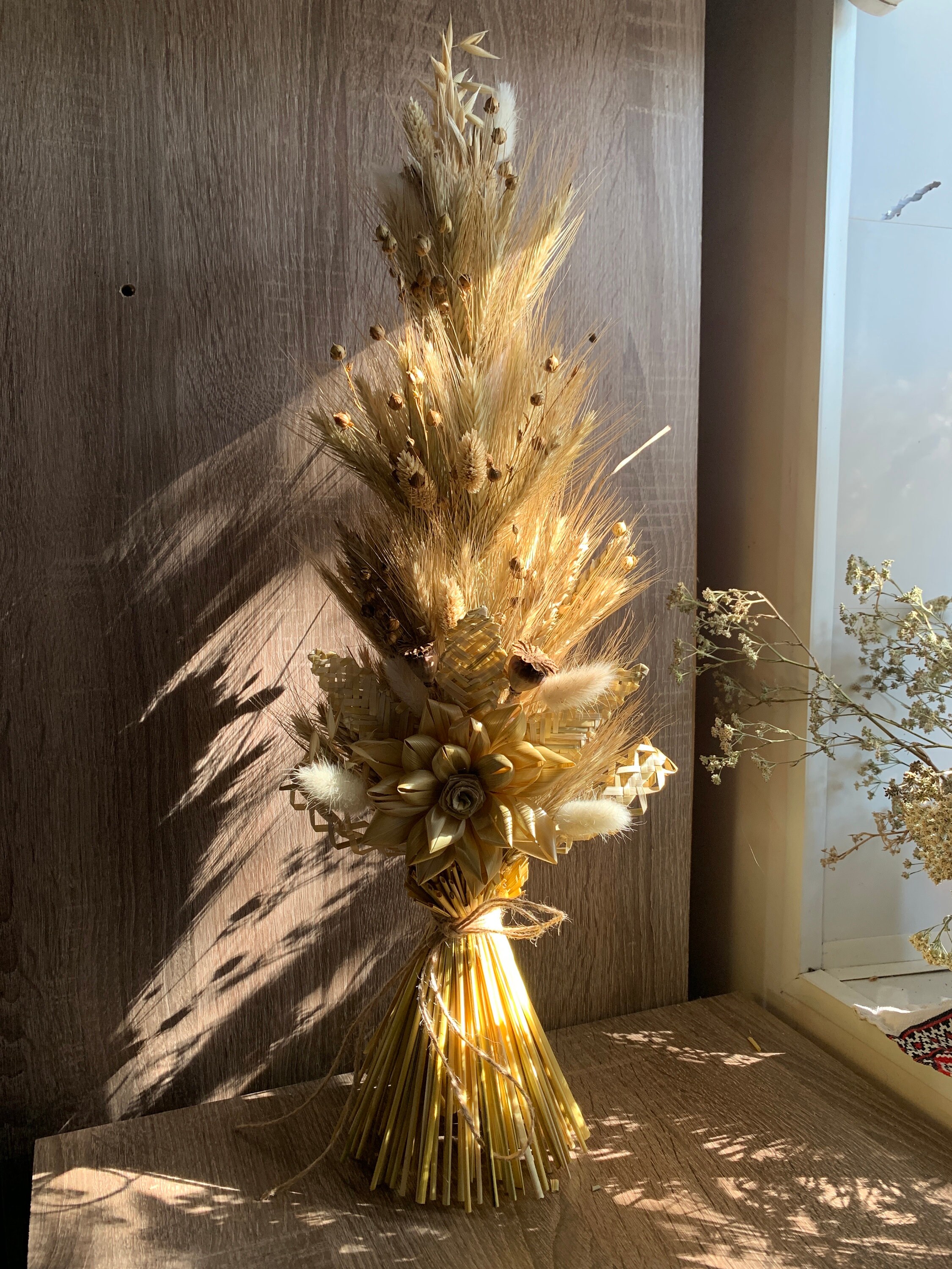 Traditional Ukrainian Didukh on the Trine, Ukrainian Traditional, Straw ...