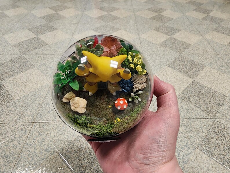 Pokepal | Alakazam 4" Poké Ball Terrarium - Etsy