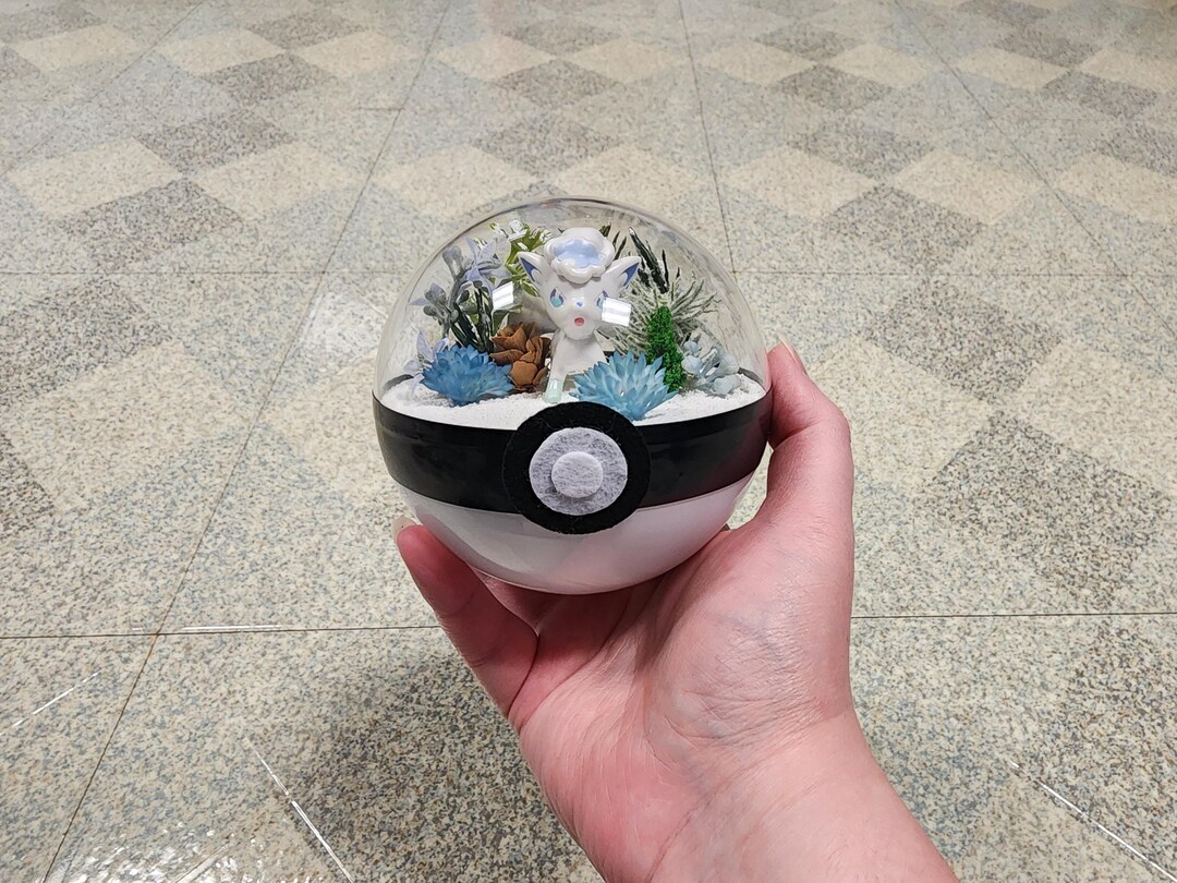 Pokepal | Alolan Vulpix 4" Poké Ball Terrarium - Etsy