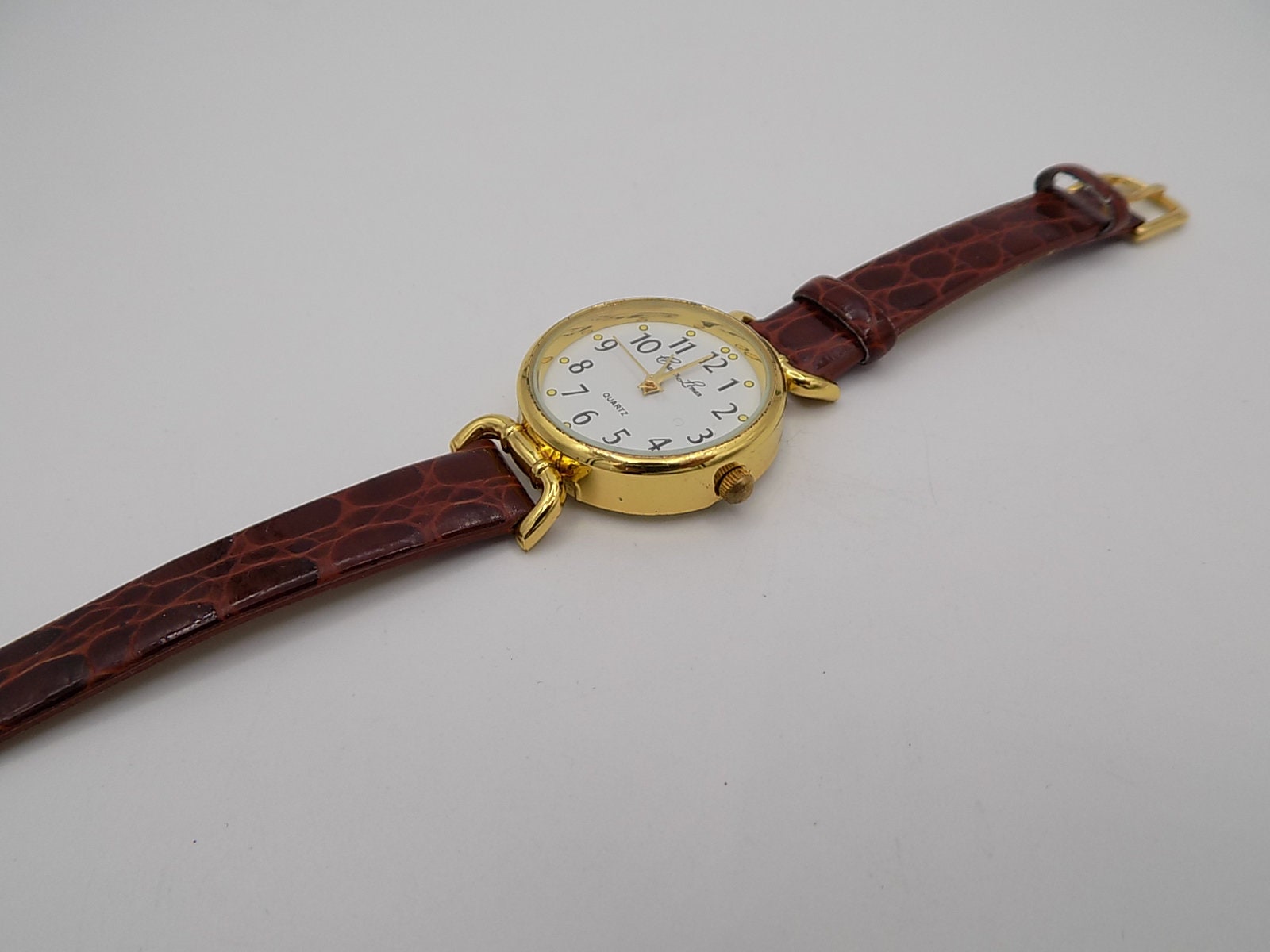 Shows Old charles Leman. Quartz / Round/plated Gold/woman/watch Vintage ...