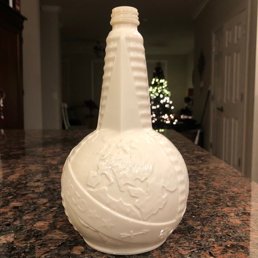 Genuine 1939 Worlds Fair Globe Uranium Milk Glass Vinegar - Etsy