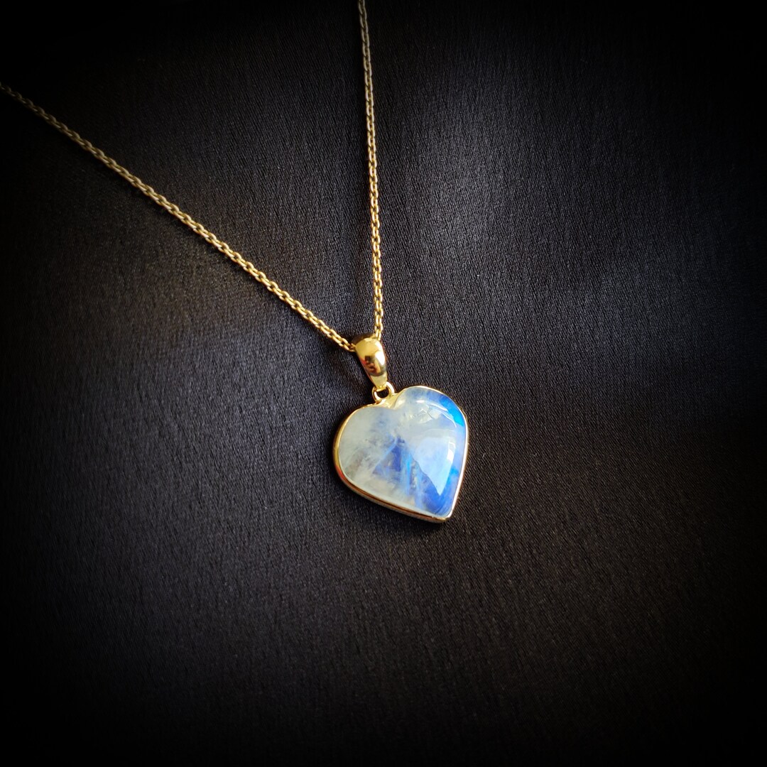 Natural Rainbow Moonstone Heart Pendant, 14K Solid Gold Blue Moonstone ...