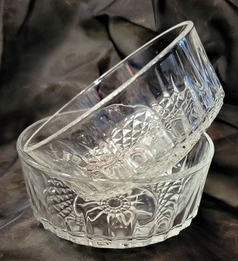 Arcoroc USA Starburst Pattern Salad Bowl Vintage 1960's - Etsy