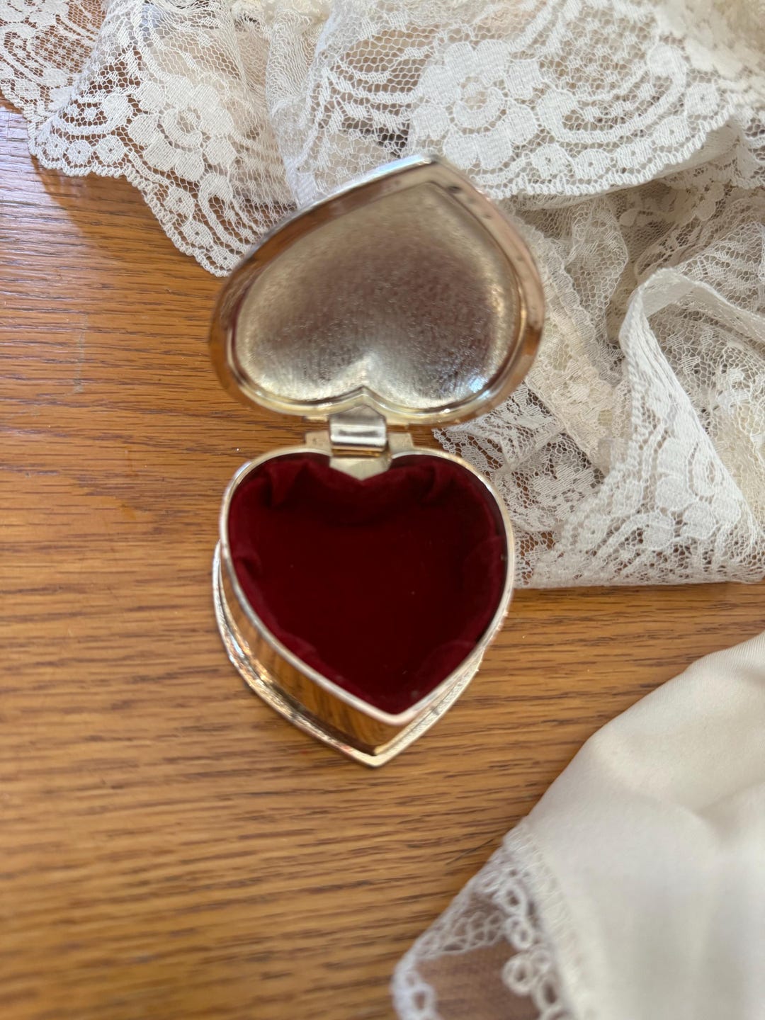 Vintage Silverplate Heart Shaped Box Silver Tone Metal Red Velvet Lined ...