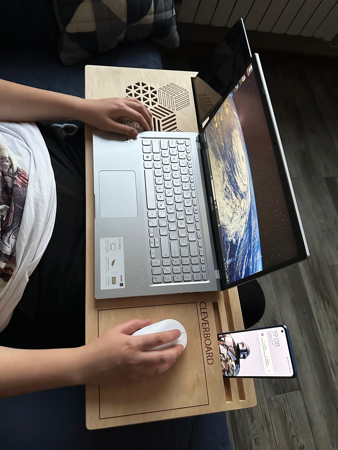 Laptop Board for Comfort and Convenience - Use Your Laptop Anywhere ...