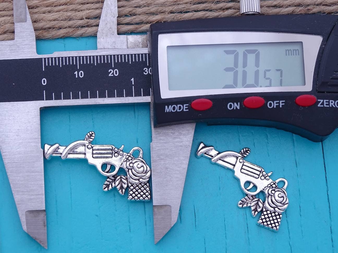 12 Pc Pistol Charm Pistol Gun Charm. Alloy Charm Very High - Etsy