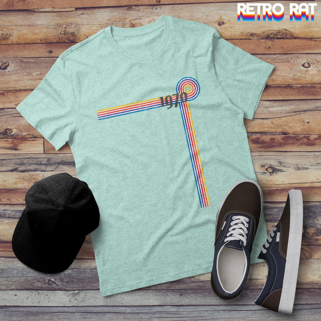 1970 Vintage Racing Stripes T-shirt for Men and Women Unisex Short ...