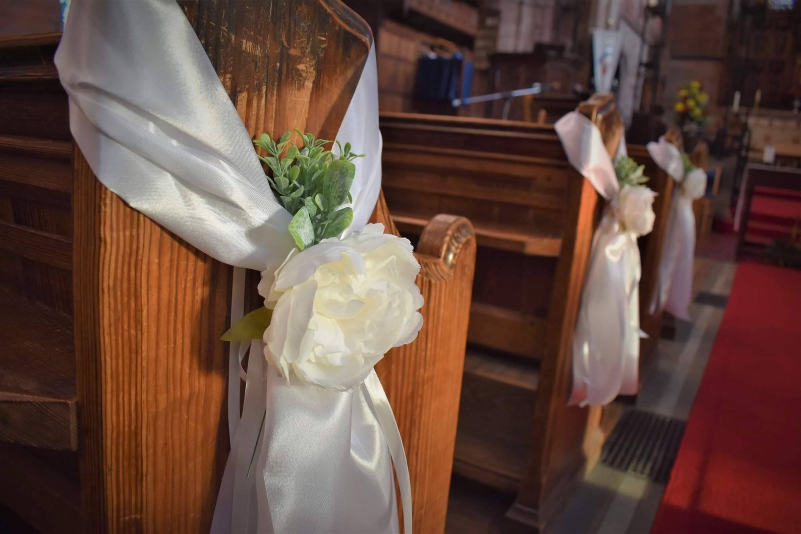 White Satin Wedding Church Tulle Pew Ends Decoration Peony - Etsy UK