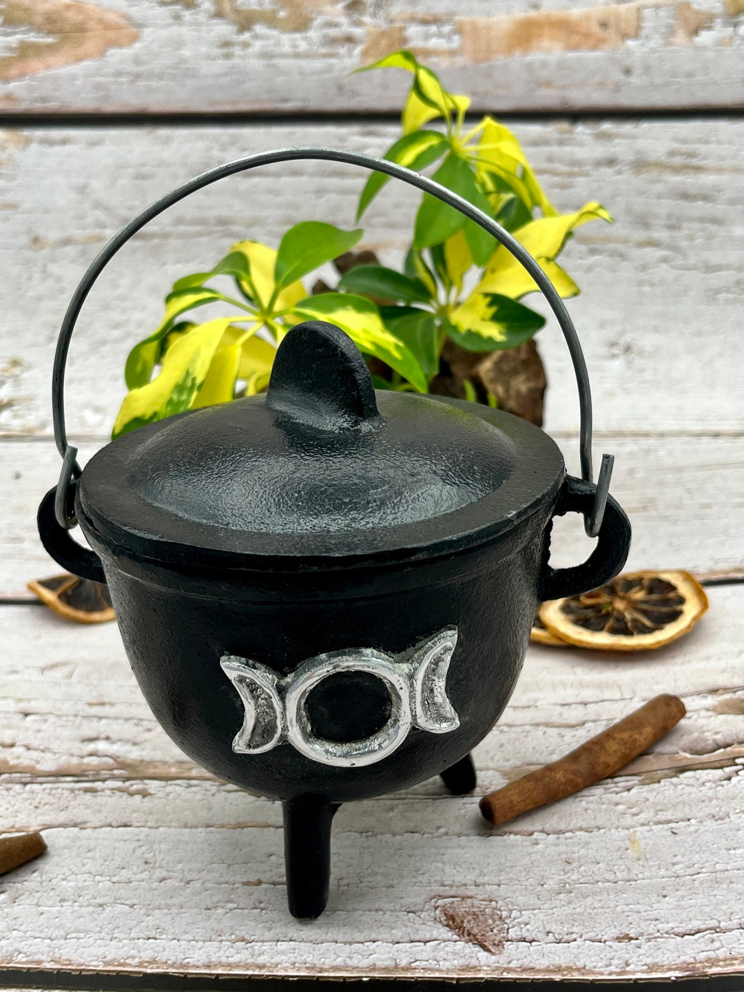 Cast Iron Cauldron With Lid Flower of Life Cauldron Hamsa - Etsy