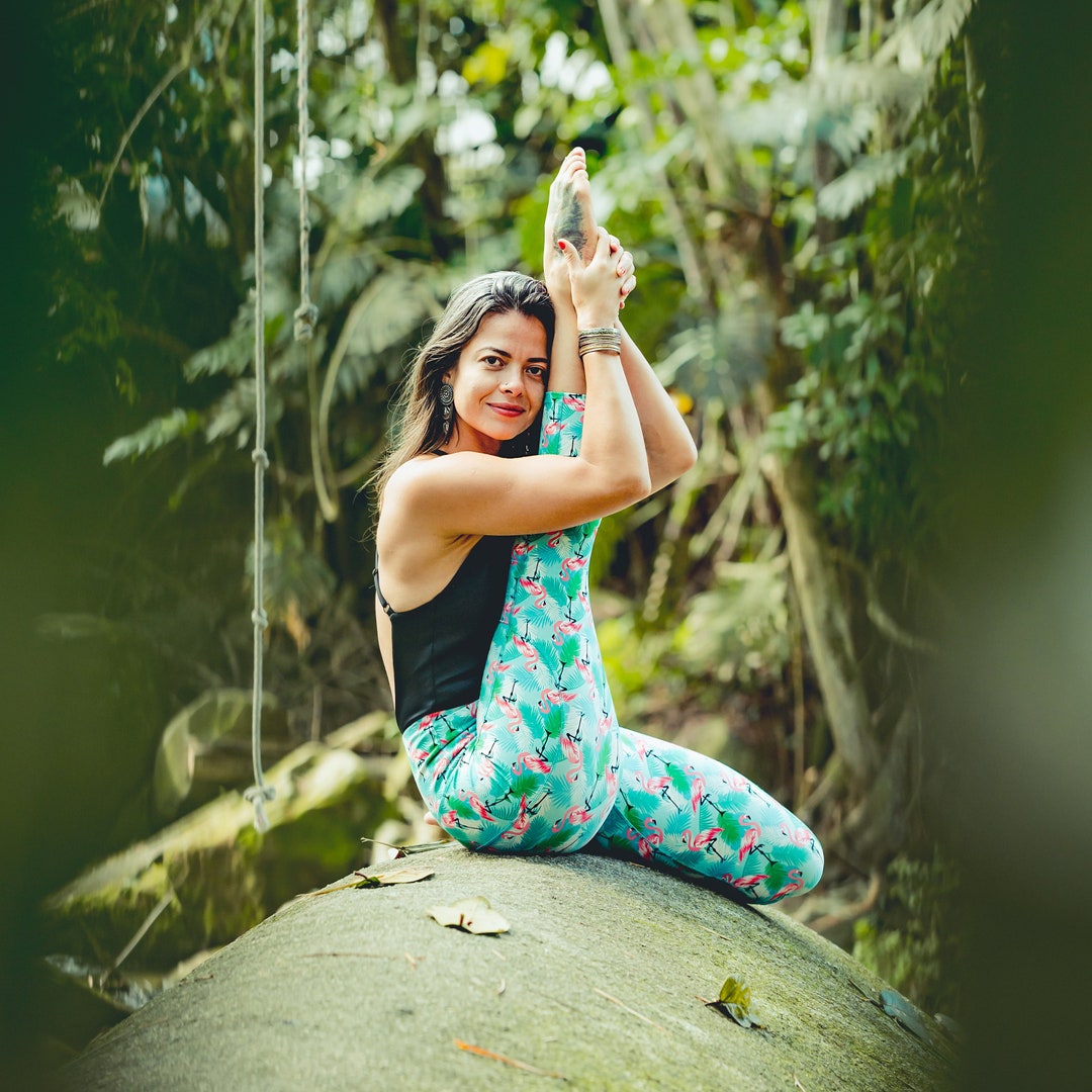 Cute Flamingo Print Yoga Capris With Phone Pockets, Tropical Fun Yoga ...